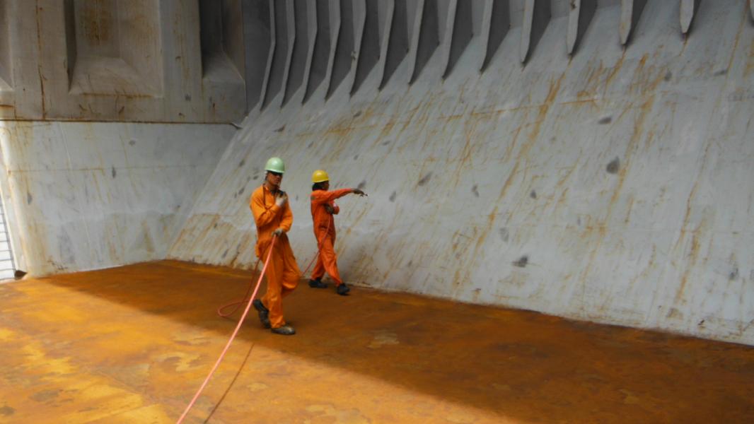 RBM HoldBlock - Cargo Hold Barrier For Bulk Dry Materials