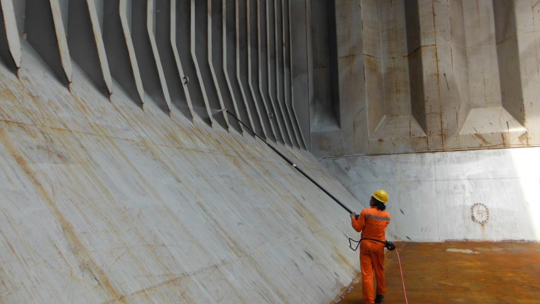 RBM HoldBlock - Cargo Hold Barrier For Bulk Dry Materials